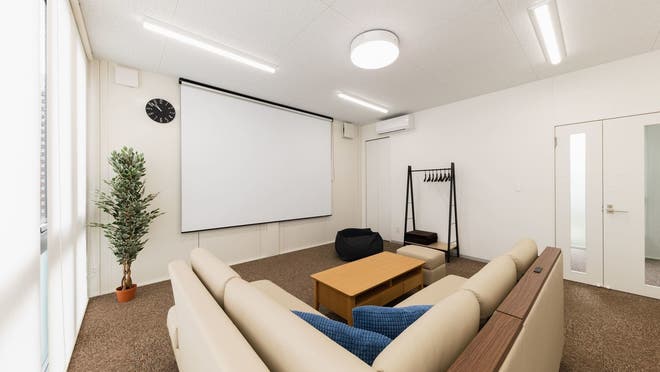 【Living】✨U-SPACE草加店✨映画鑑賞や打ち合わせスペースとしてもご利用いただけます♪Wi-Fi/草加市の写真2
