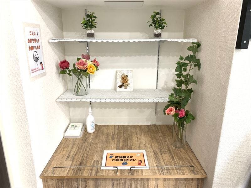 【2/6リニューアルOPEN：ゆるり新宿西口】駅から徒歩30秒、JR新宿駅からも地下通路で5分。ミーティングからテレワークまで。の写真5