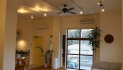 天井高い3.2m 広々55㎡ テラス30㎡付 スタジオオープン! 撮影、ヨガ、料理可、庭付き!の写真3
