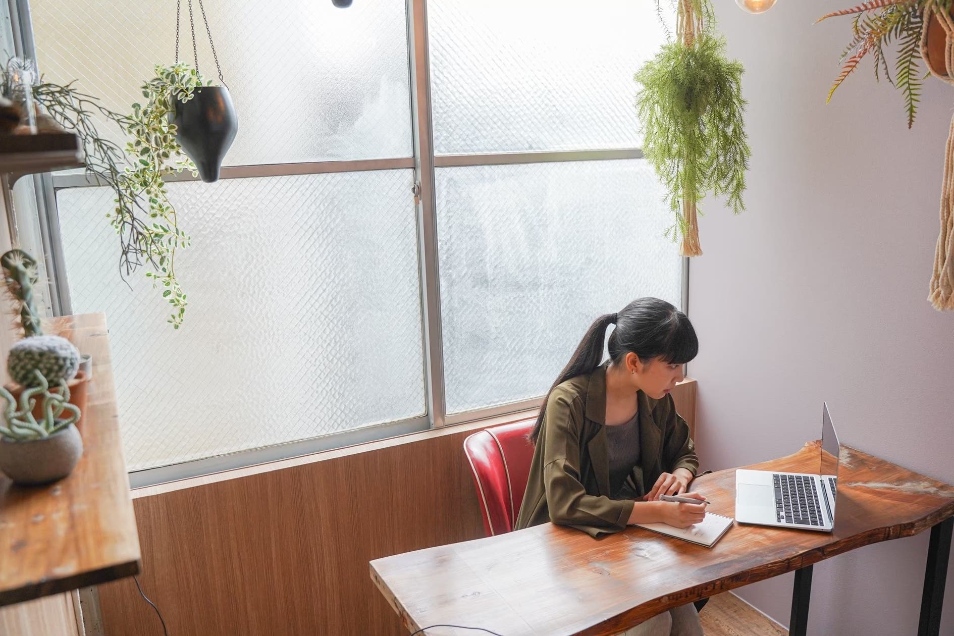 片原町駅徒歩1分！コワーキングスペースの写真7