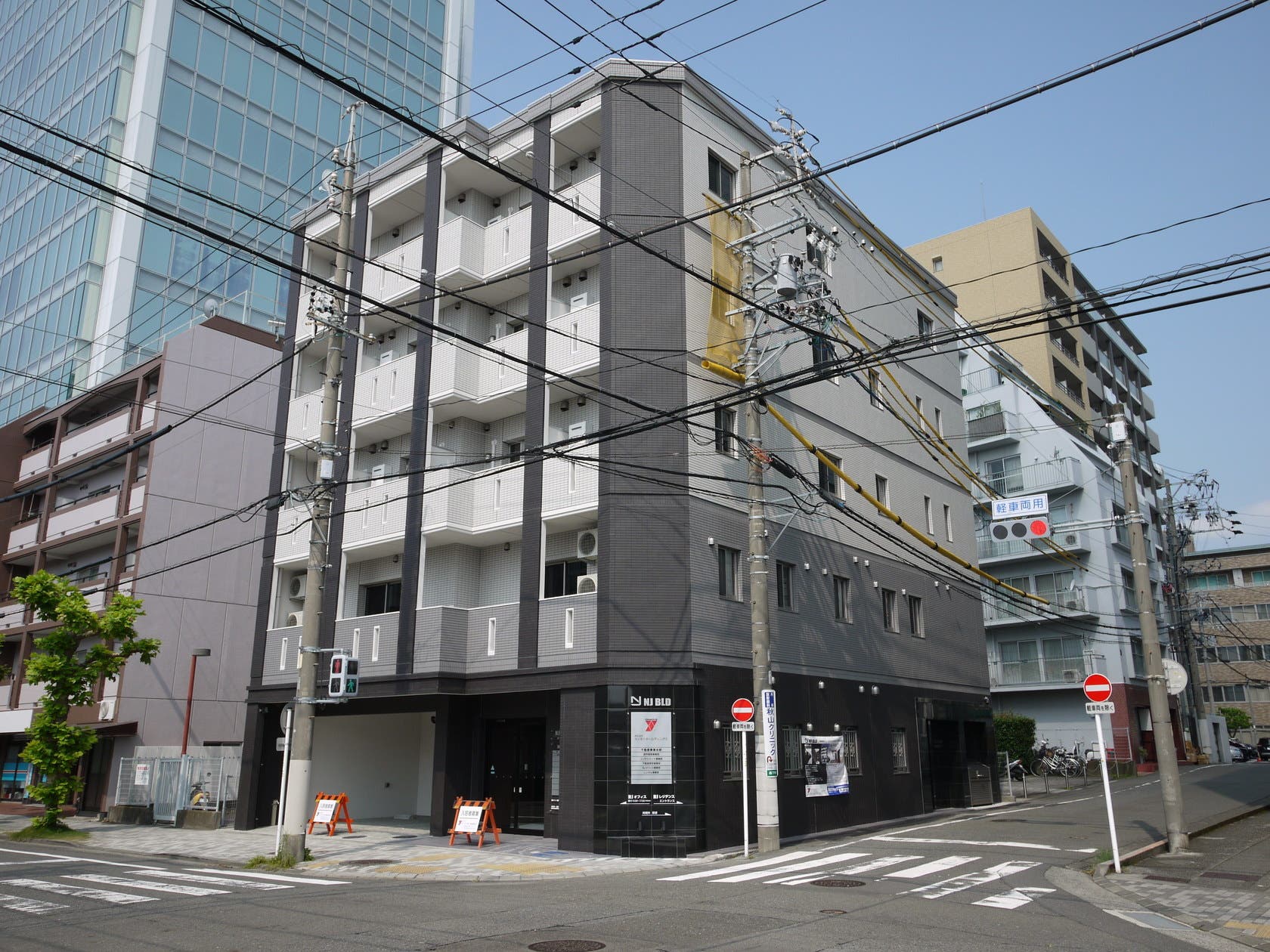 東海道新幹線「静岡駅」徒歩5分　会議室（16名収容可能）65ｲﾝﾁTVﾓﾆﾀｰを利用しWEB会議の写真9