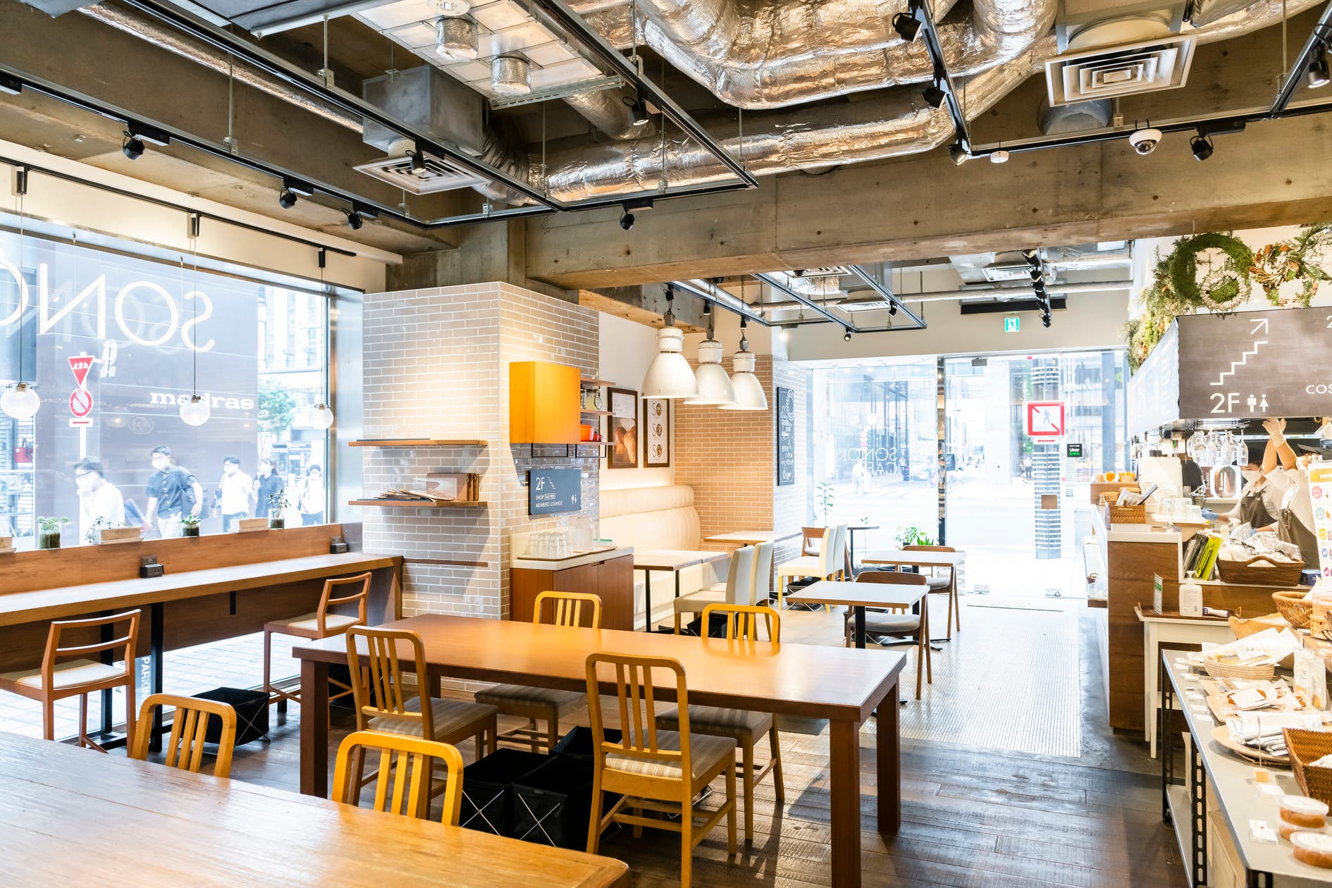 銀座／東銀座駅すぐ。美白の女王で有名な「SONOKO」のカフェ内のイベントスペース。撮影にご利用ください。の写真1