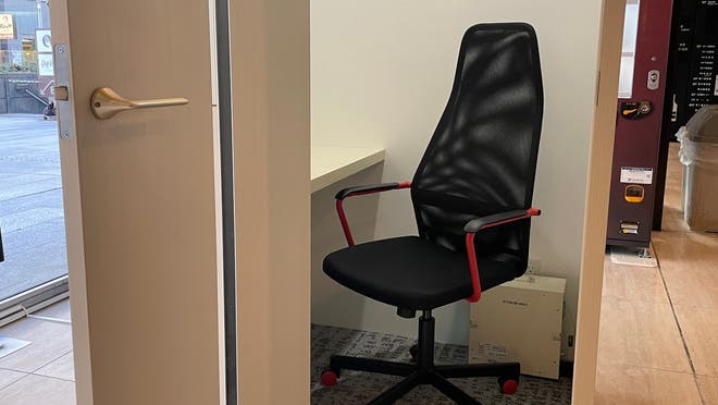 【広島県民文化センター】完全個室ブース(定員1名)の写真6