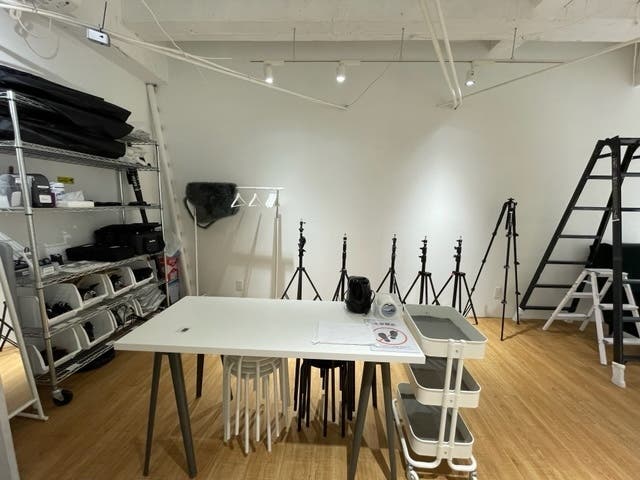 【中野富士見町駅徒歩1分】HP完成記念！高2.8×横5.5ｍ白ホリ、トップライトの打てるレンタル撮影スタジオの写真14