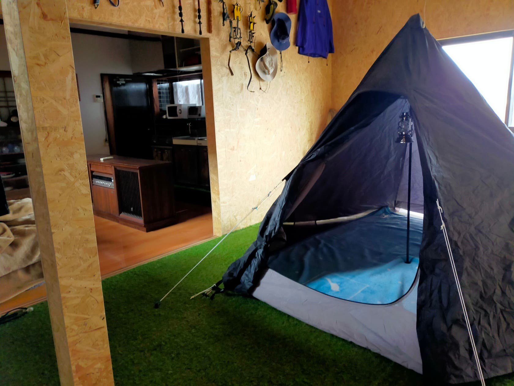 【InsideOut】屋内でキャンプ？仮想アウトドア空間の写真6