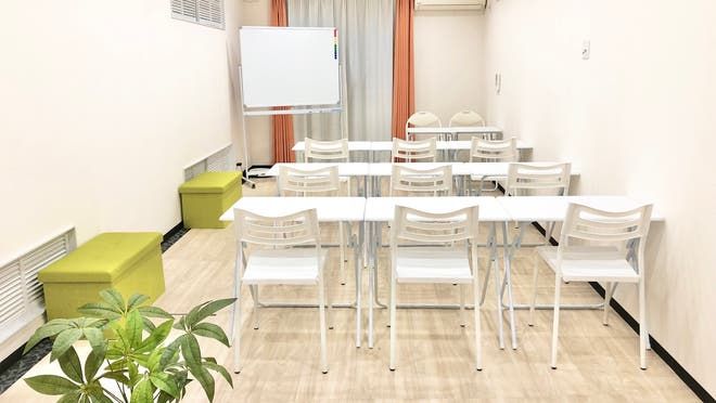 1day割引がお得✨少人数の施術レッスンや販売会にも便利な駅近スタジオ★LaQoo天神橋三丁目スタジオ室の写真2