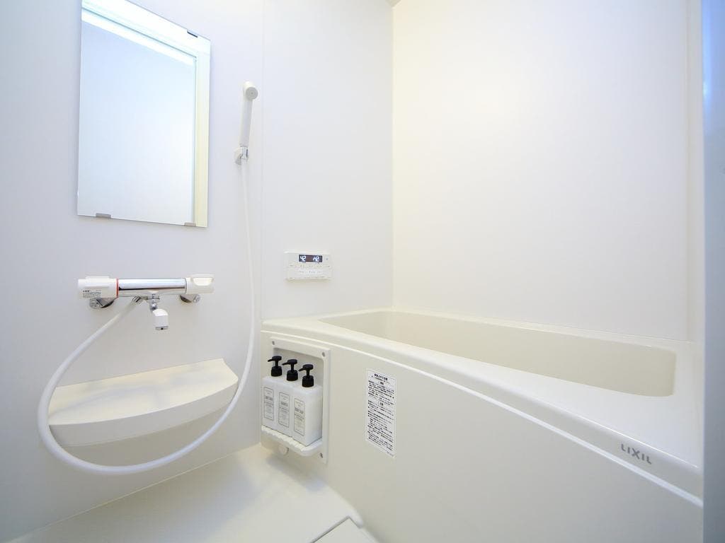 【京都駅徒歩圏内/世界遺産東寺すぐそば】カモンイン東寺東（A号室）鍵付き個室_作業用デスク、無料Wi-Fi有りの写真13