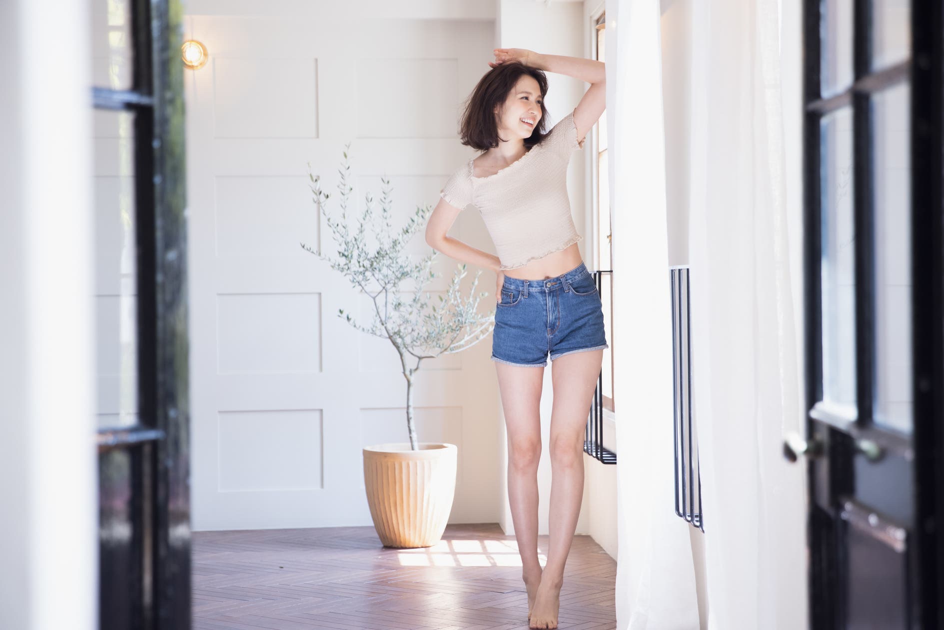 撮影をはじめ展示会、イベントスペースとしても！ パリのアパルトマンをイメージした本物のアンティークをお楽しみください。の写真6