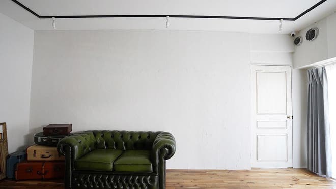 田町駅徒歩5分|アンティーク家具・雑貨・洋書が大量に揃う書斎スタジオ|本棚・白壁・コンクリート壁・ウッド壁等豊富な背景 自然光◎の写真12