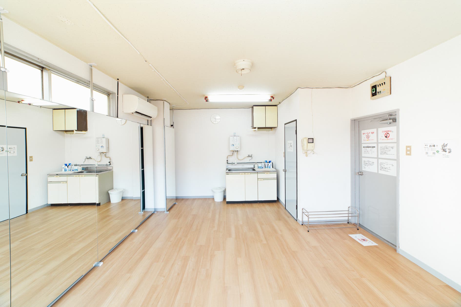 ＜市川駅１分＞ダンスができるレンタルスタジオ/幅4.2m高さ1.8の鏡付き/少人数グループ・個人練習に最適の写真7