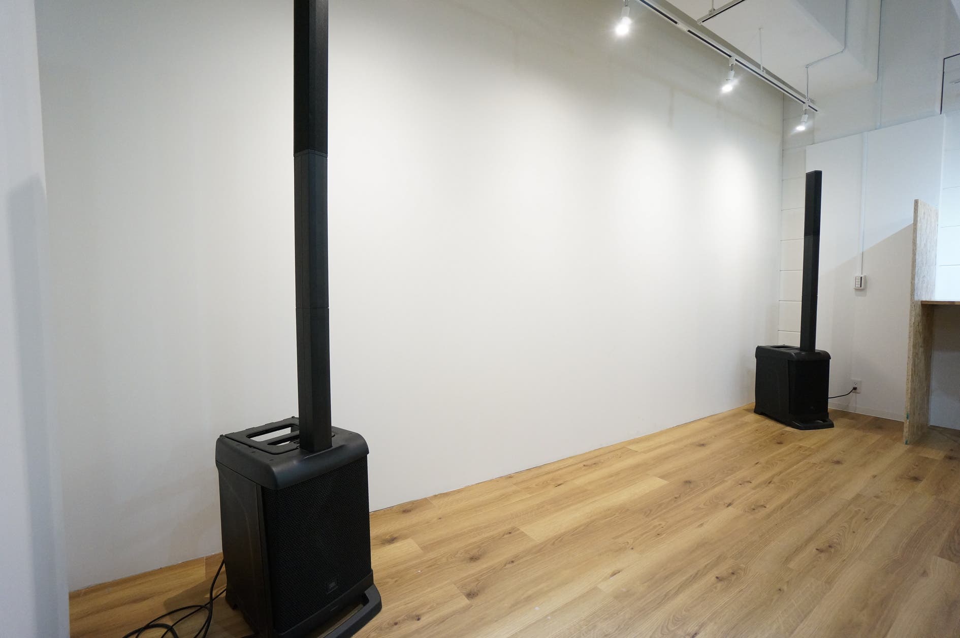 ✨OPEN SALE✨＜EXPRESSION＞イベントスペース：撮影・オフサイトMTG・懇親会など♪高速WiFi/音響設備の写真8