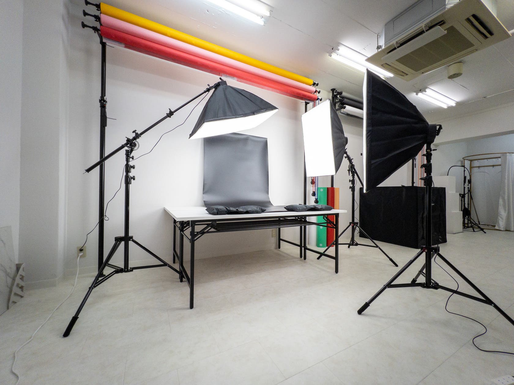 【本格撮影スタジオが1H/3300円〜】上野・浅草の天高2.8mの無料機材多数の超ハイコスパの撮影スタジオの写真14
