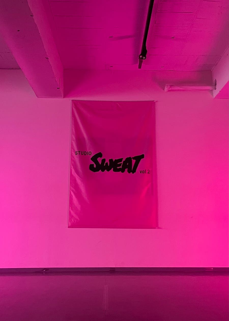 横須中央駅徒歩3分！！広いレンタルダンススタジオです！全面鏡張り23m舞台リハーサルにも最適です。の写真14