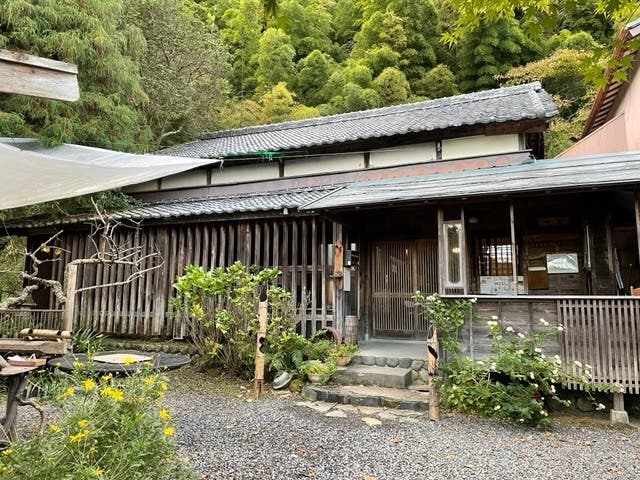 田舎の一軒家の多目的ホールの写真5