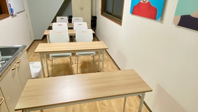 小倉駅から徒歩4分!12名着席可能でテレワークに最適な綺麗なレンタル会議室の写真13