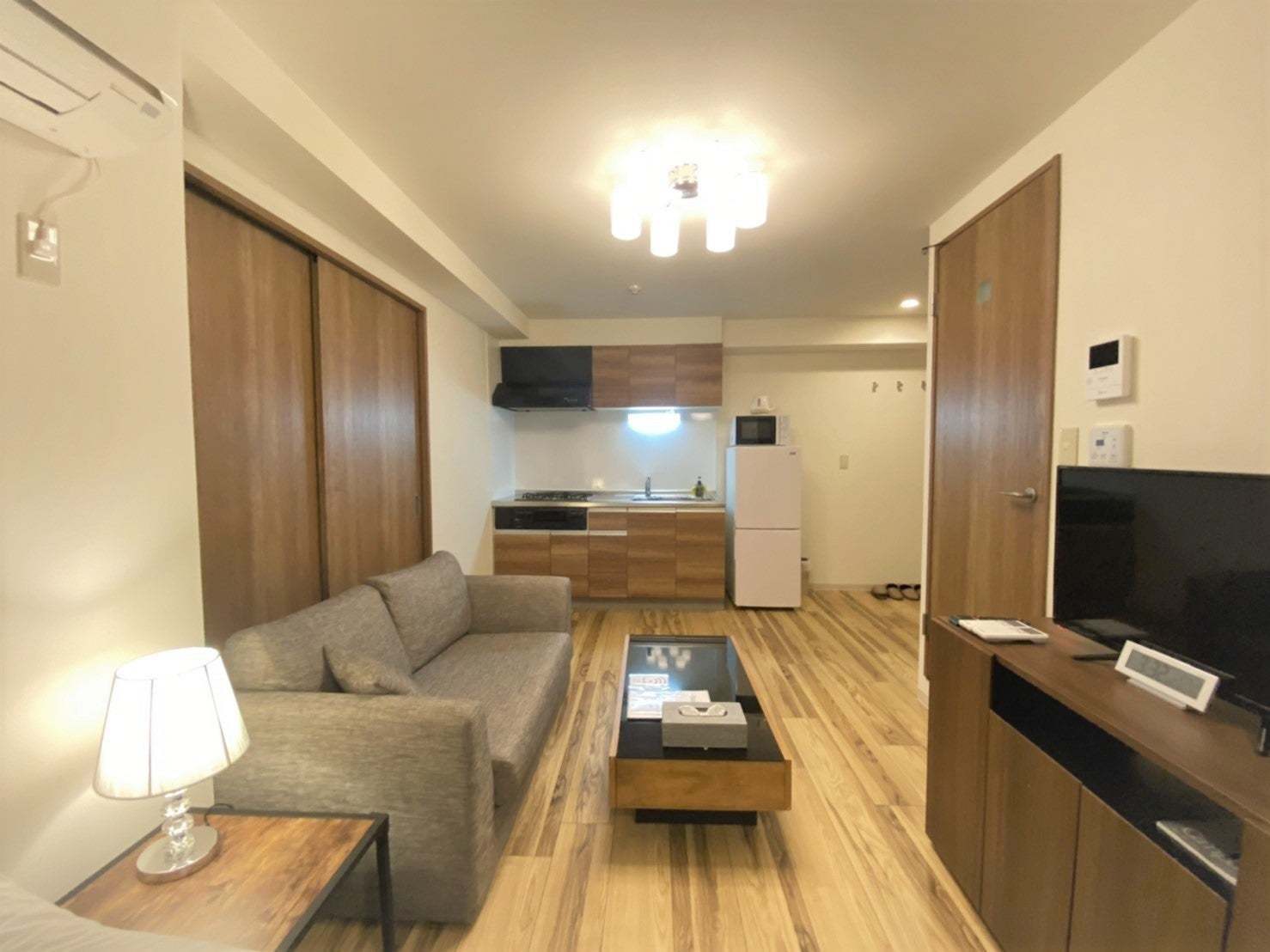 ロワジール206【長堀橋駅チカ完全個室★毎回清掃】インドア花見/歓迎会/誕生日会/女子会/コスプレ/撮影/パーティー/かわいいの写真1