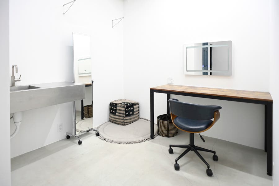 渋谷区富ヶ谷の心地いい自然光フォトスタジオの写真7