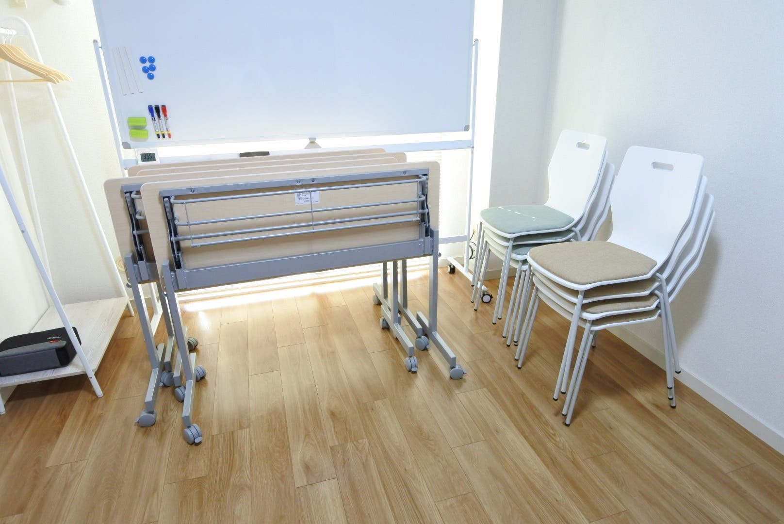 天神駅4分｜充実備品＆使いやすさ◎の貸し会議室｜光Wi-Fi/ホワイトボード/姿見/プロジェクター/モニター|会議|作業etc.の写真17