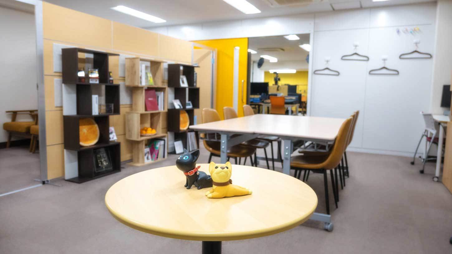 ２つの背景 × 豊富なセット、個性あふれる撮影体験。中央区築地の配信スタジオの写真10