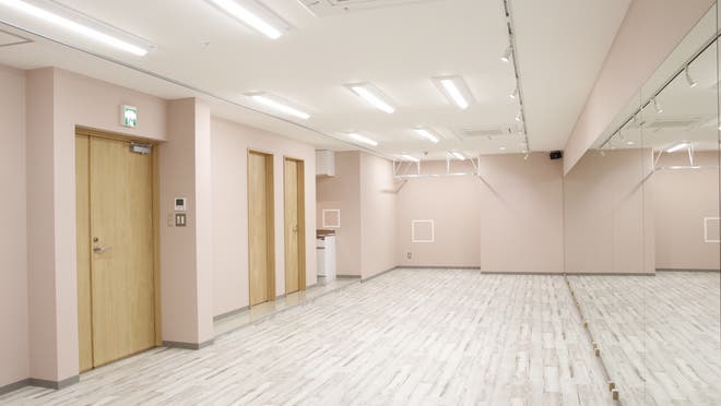 【シャノワール・レンタルスタジオ】約75㎡の大型レンタルスタジオが御徒町にOPEN!充実の備品で多目的な利用が可能!の写真4