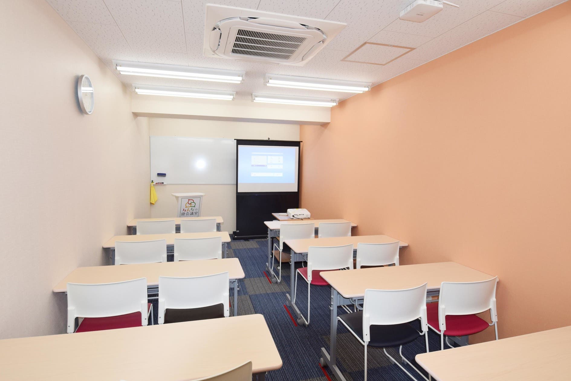 【博多駅徒歩3分】定員20名+予備椅子有り！プロジェクター含む備品・高速Wi-Fi無料！302会議室の写真7