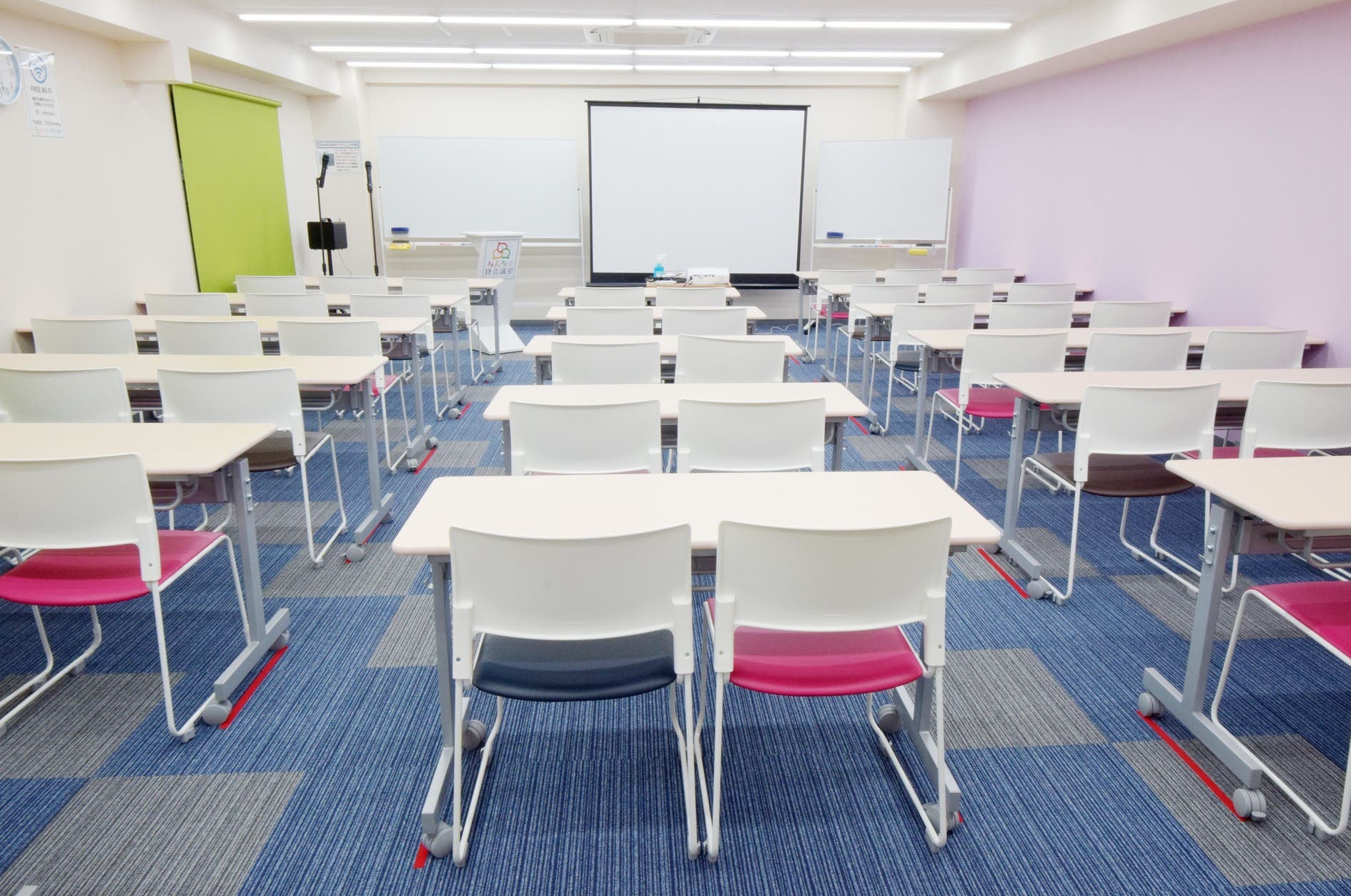 【博多駅徒歩3分】定員49名+予備椅子有り！プロジェクター含む備品・高速Wi-Fi無料！303会議室の写真5