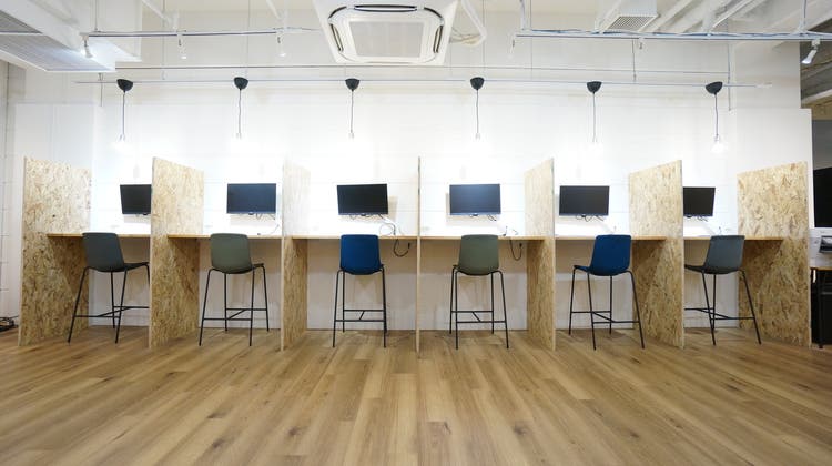 ✨OPEN SALE✨<EXPRESSION>カウンター席4:テレワークや勉強に!高速Wi-Fi/モニタ/神保町駅徒歩3分の写真1