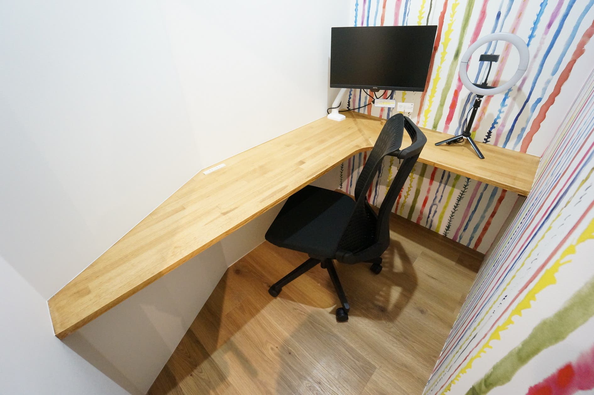 ✨OPEN SALE✨＜EXPRESSION＞ワークブース1：完全個室！高速光Wi-Fi・モニター設置！神保町駅徒歩3分の写真5