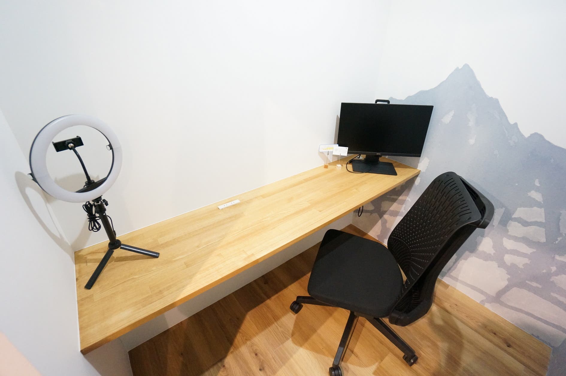 ✨OPEN SALE✨＜EXPRESSION＞ワークブース6：完全個室！高速光Wi-Fi・モニター設置！神保町駅徒歩3分の写真1