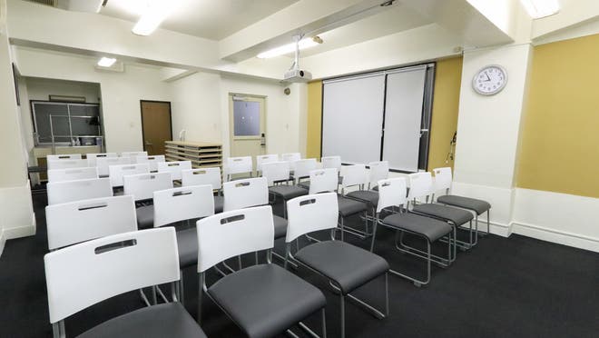 【東京駅2分・地下出口すぐ!改装済!38名】プロジェクター・マイク・スピーカー・WiFi無料!ふれあい貸し会議室 八重洲No14の写真11