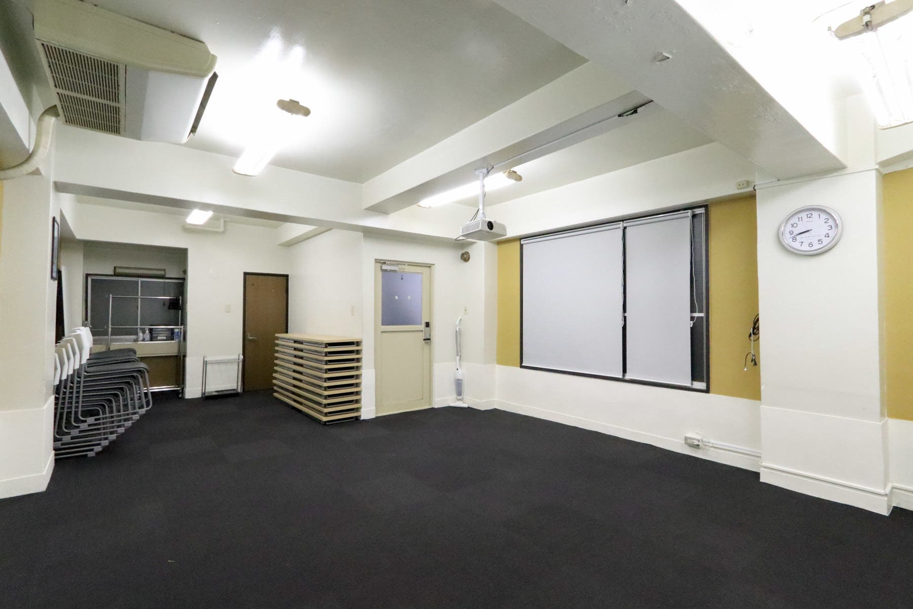 【東京駅2分・地下出口すぐ！改装済！38名】プロジェクター・マイク・スピーカー・WiFi無料！ふれあい貸し会議室 八重洲No14の写真18