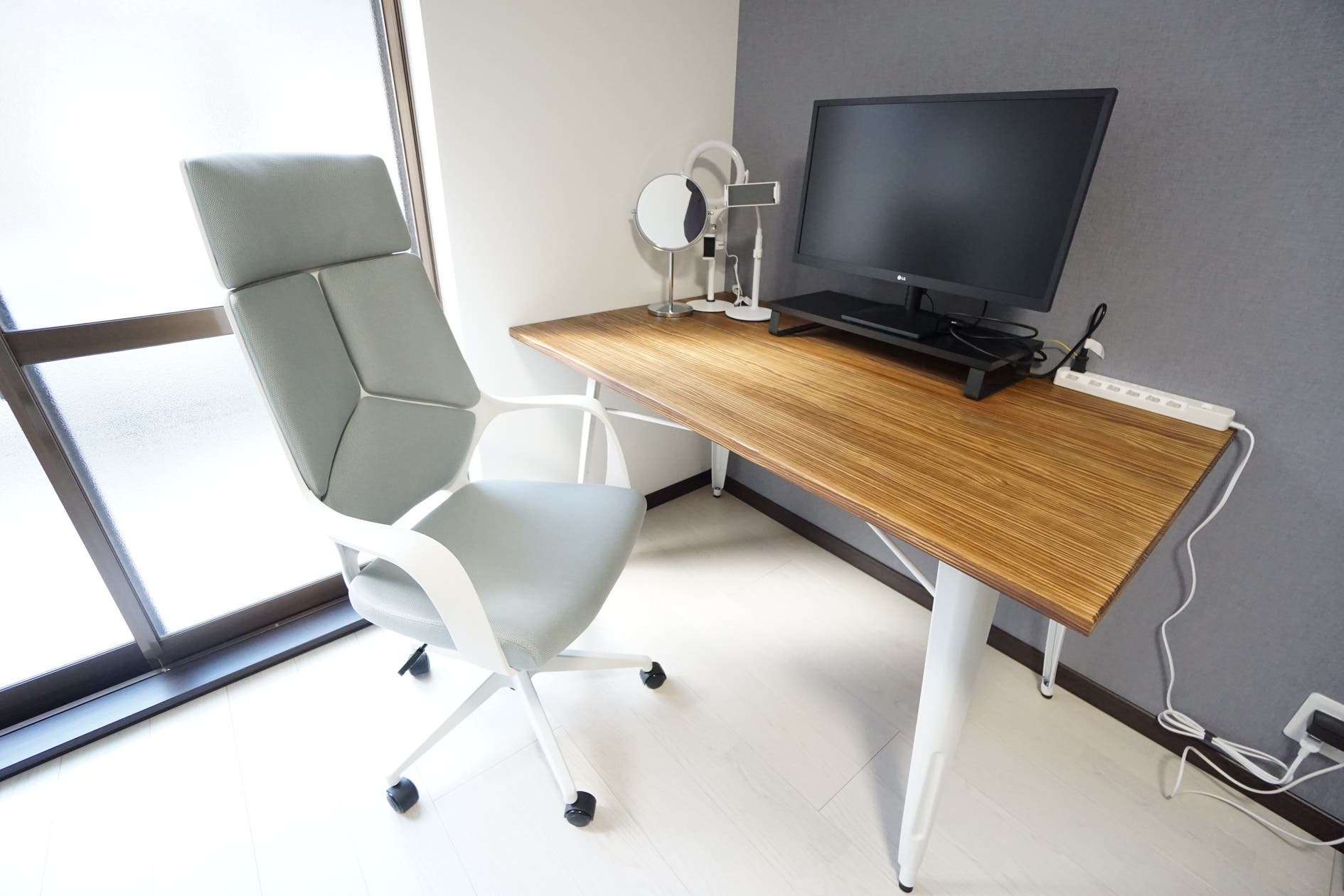 ＜レンタルスペース神崎川ワーク②＞完全個室✨モニター/光回線Wi-Fi無料！テレワーク/会議/ボドゲの写真5