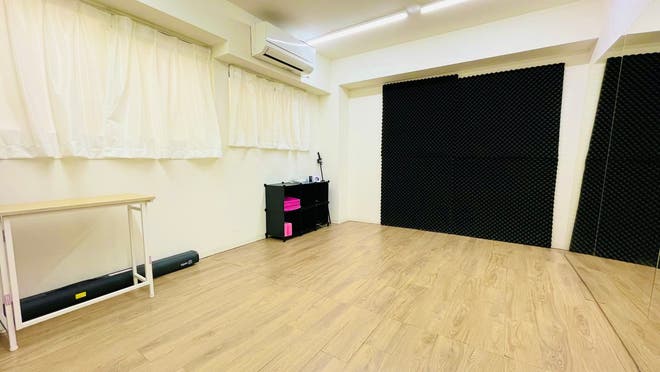 横浜関内3分♪平日440円~土日祝780円~超格安スタジオ👑☆特に個人レッスンに没頭できるスタジオです☆の写真2
