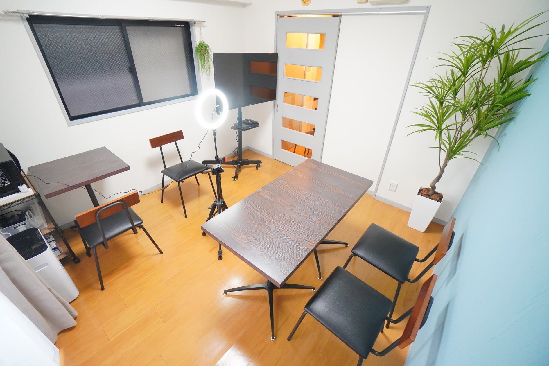 ＜マルチスペース三鷹＞三鷹駅徒歩4分！光回線Wi-Fi⭐️/モニター/リングライト無料！会議/撮影/パーティー/テレワークの写真6