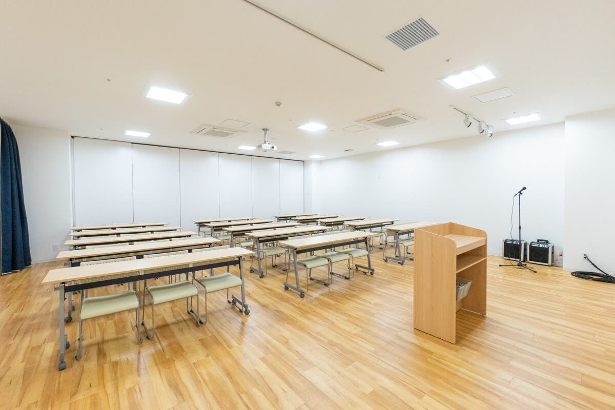 【定員45名/イベントルームC】京阪枚方市駅直結！セミナーや会議、展示会、イベントに最適！の写真1