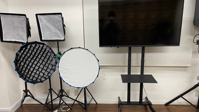 【1h〜京王線/笹塚駅6分】落ち着いた雰囲気、白背景の撮れるスタジオ【機材豊富使用方法説明あり。防音・照明付き・4面クロマキー】の写真12
