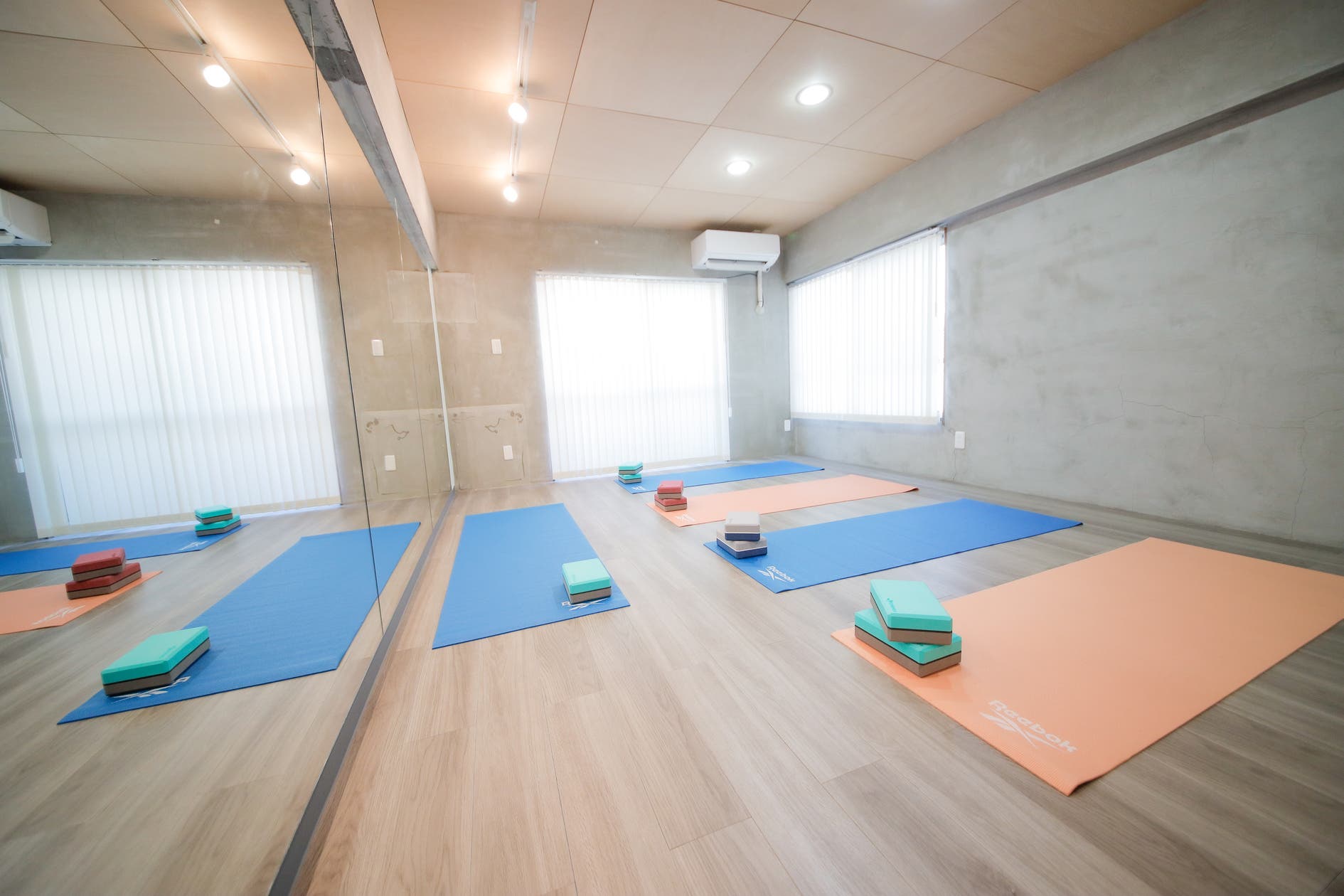 【studio_MINT】錦糸町駅３分／明るくて綺麗なスタジオ／２面鏡設置でプライベートレッスンにも最適！の写真2