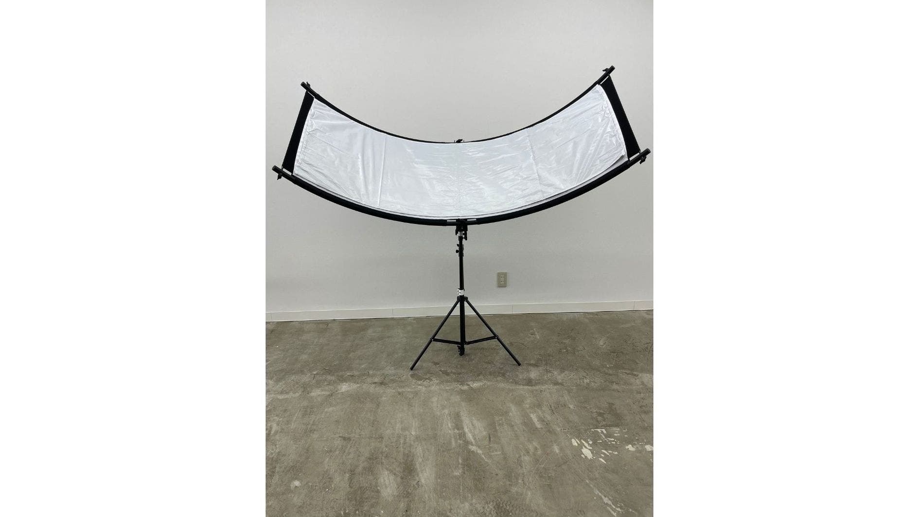 【西小倉駅から徒歩3分】＜撮影設備の整ったマルチスタジオ＞24H　撮影機材完備/メイク台/更衣室/完全個室/背景紙/小倉の写真15