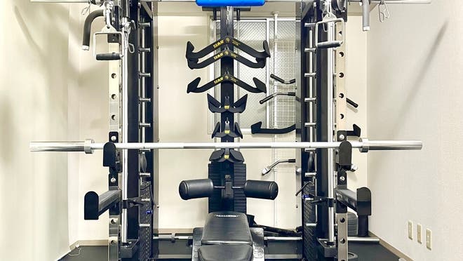 南海、地下鉄なんば駅から徒歩5~7分、24時間利用可能なレンタルジムUGDの写真1