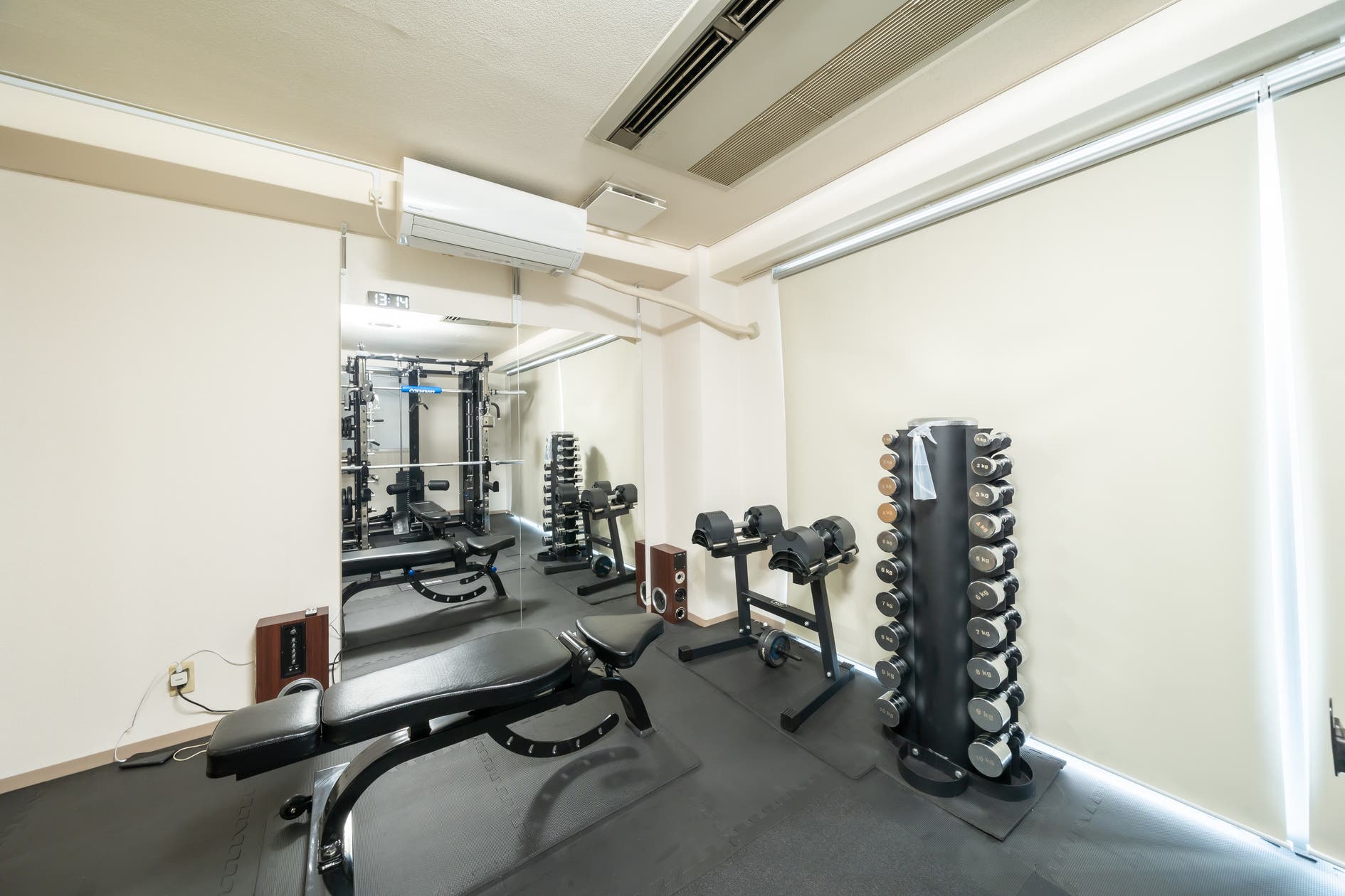 南海、地下鉄なんば駅から徒歩5～7分、24時間利用可能なレンタルジムＵＧＤの写真2