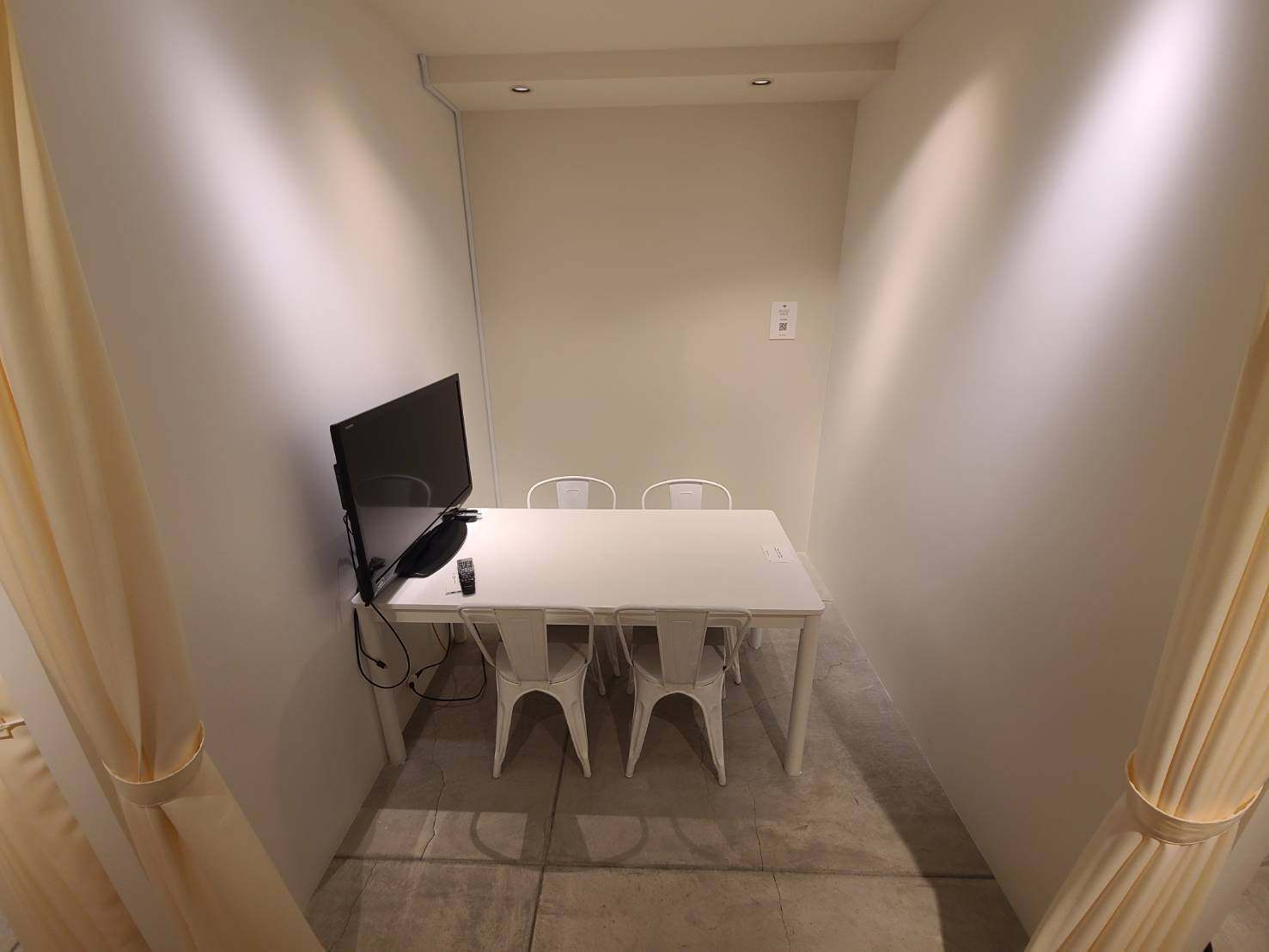 【渋谷区神南】コワーキング内4名席会議室 渋谷区役所前 COWORKING SLOTH内の写真6