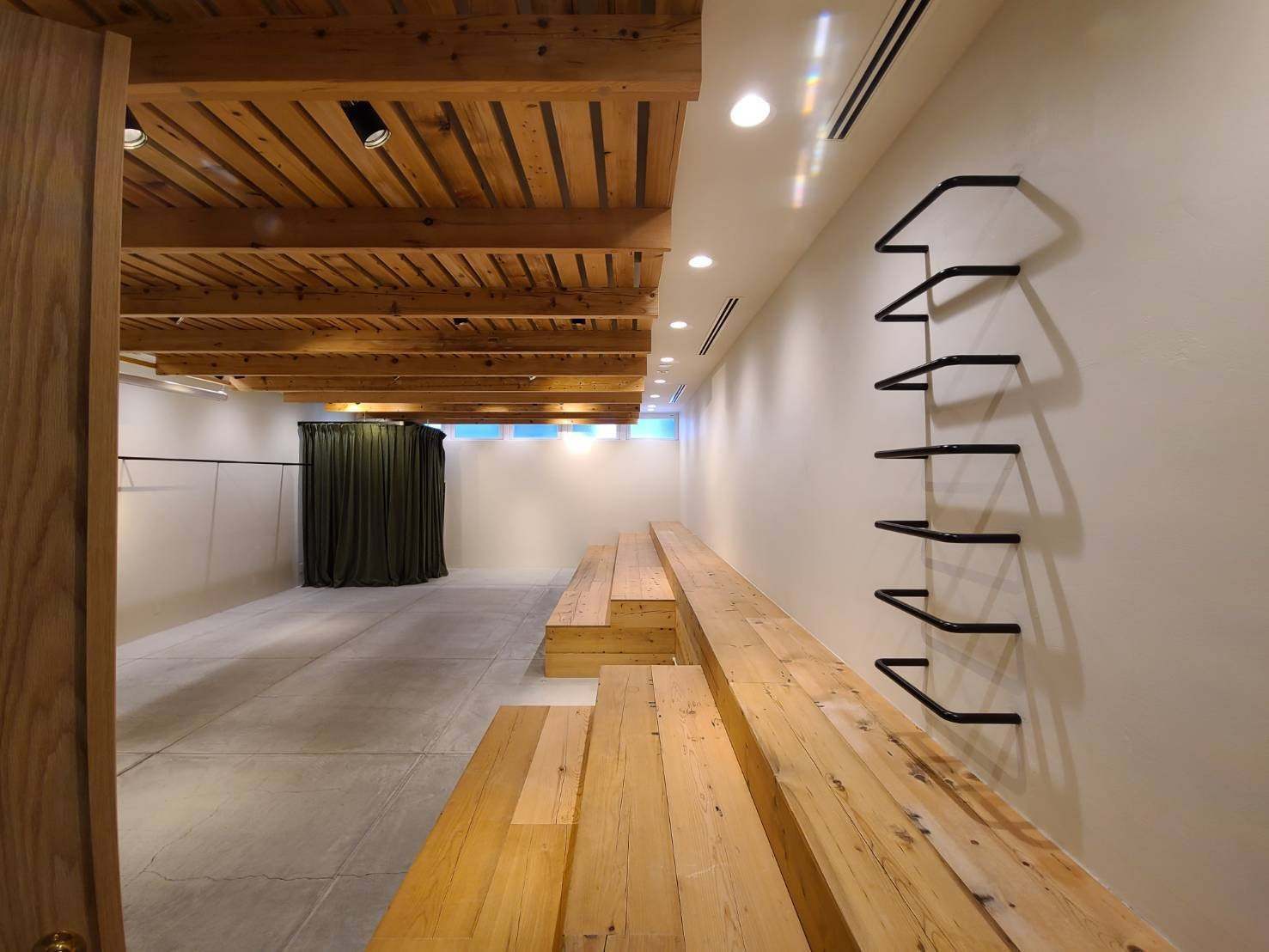 【渋谷駅8分】SLOTH GALLERY ギャラリー 元アパレル店舗区画で展示会、イベント、撮影、ワークショップ、研修、セミナーの写真7