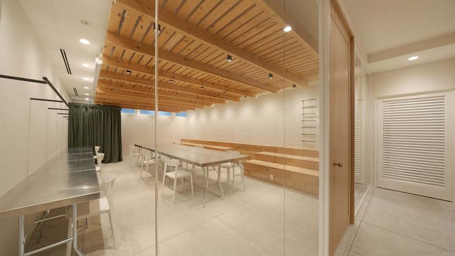 【渋谷駅8分】SLOTH GALLERY ギャラリー 元アパレル店舗区画で展示会、イベント、撮影、ワークショップ、研修、セミナーの写真3