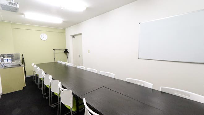 【渋谷駅徒歩1分!ヒカリエ隣!18名利用可!】プロジェクター・ホワイトボード・WiFi全て無料!ふれあい貸し会議室 渋谷No43の写真3