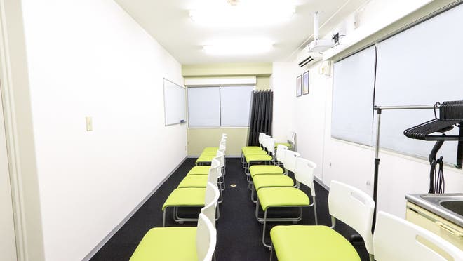 【渋谷駅徒歩1分!ヒカリエ隣!18名利用可!】プロジェクター・ホワイトボード・WiFi全て無料!ふれあい貸し会議室 渋谷No43の写真9