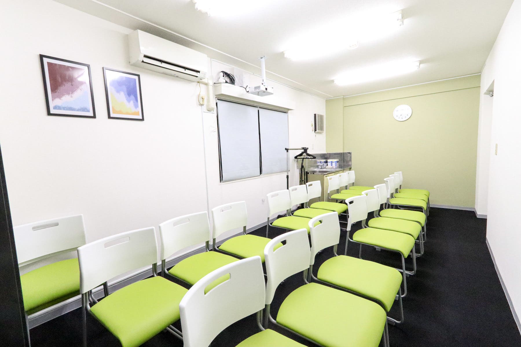 【渋谷駅徒歩1分！ヒカリエ隣！18名利用可！】プロジェクター・ホワイトボード・WiFi全て無料！ふれあい貸し会議室 渋谷No43の写真12