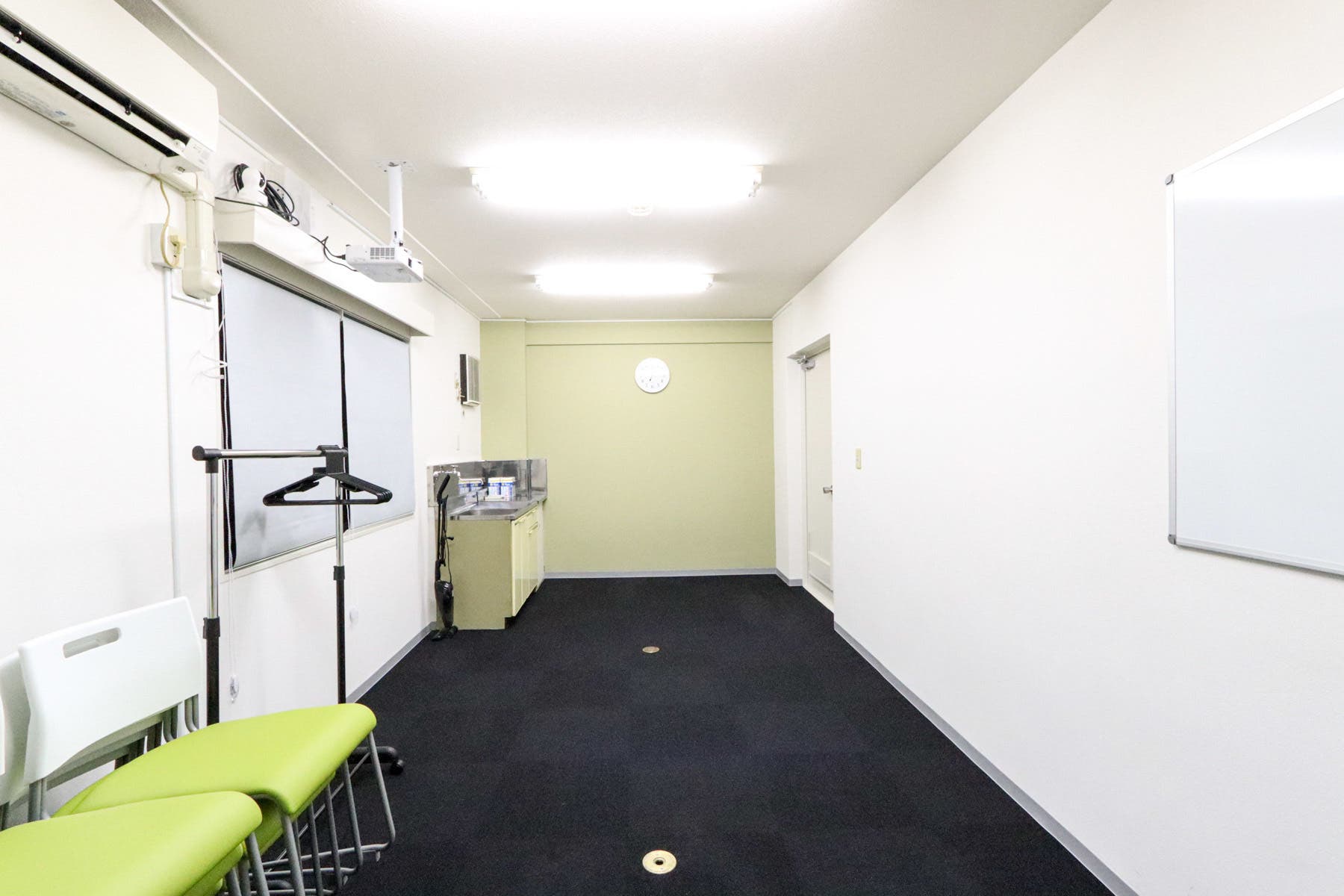 【渋谷駅徒歩1分！ヒカリエ隣！18名利用可！】プロジェクター・ホワイトボード・WiFi全て無料！ふれあい貸し会議室 渋谷No43の写真13