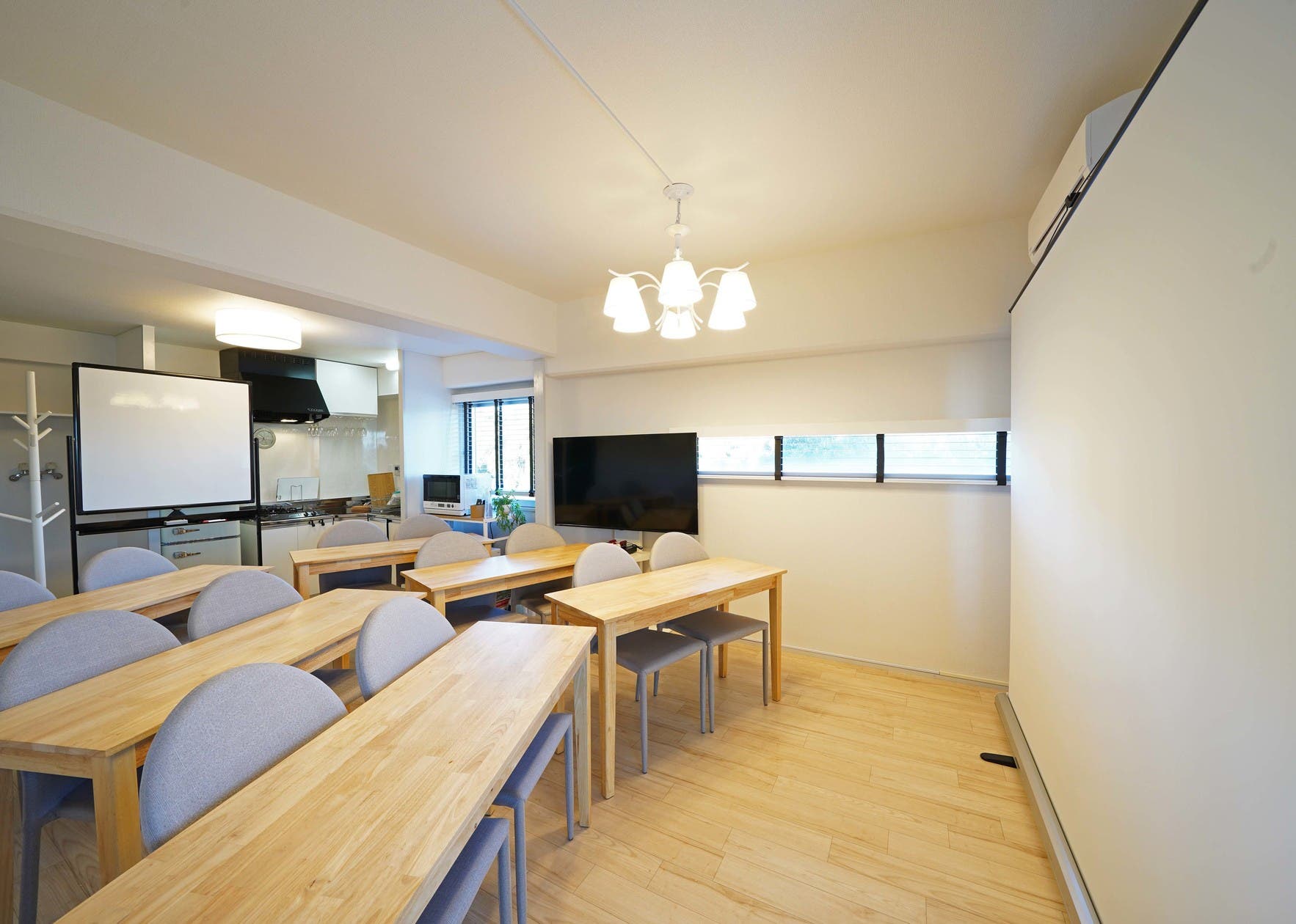 【つくば駅】12名着席！多目的レンタルスペース/お食事会・撮影会・レンタルサロン🌷ネトフリ映画鑑賞🌷ボドゲ🌷ホムパ🌷の写真4