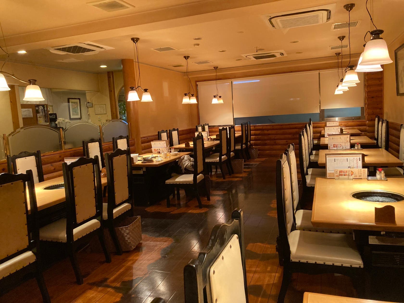 三鷹駅徒歩2分の高級焼肉の写真1