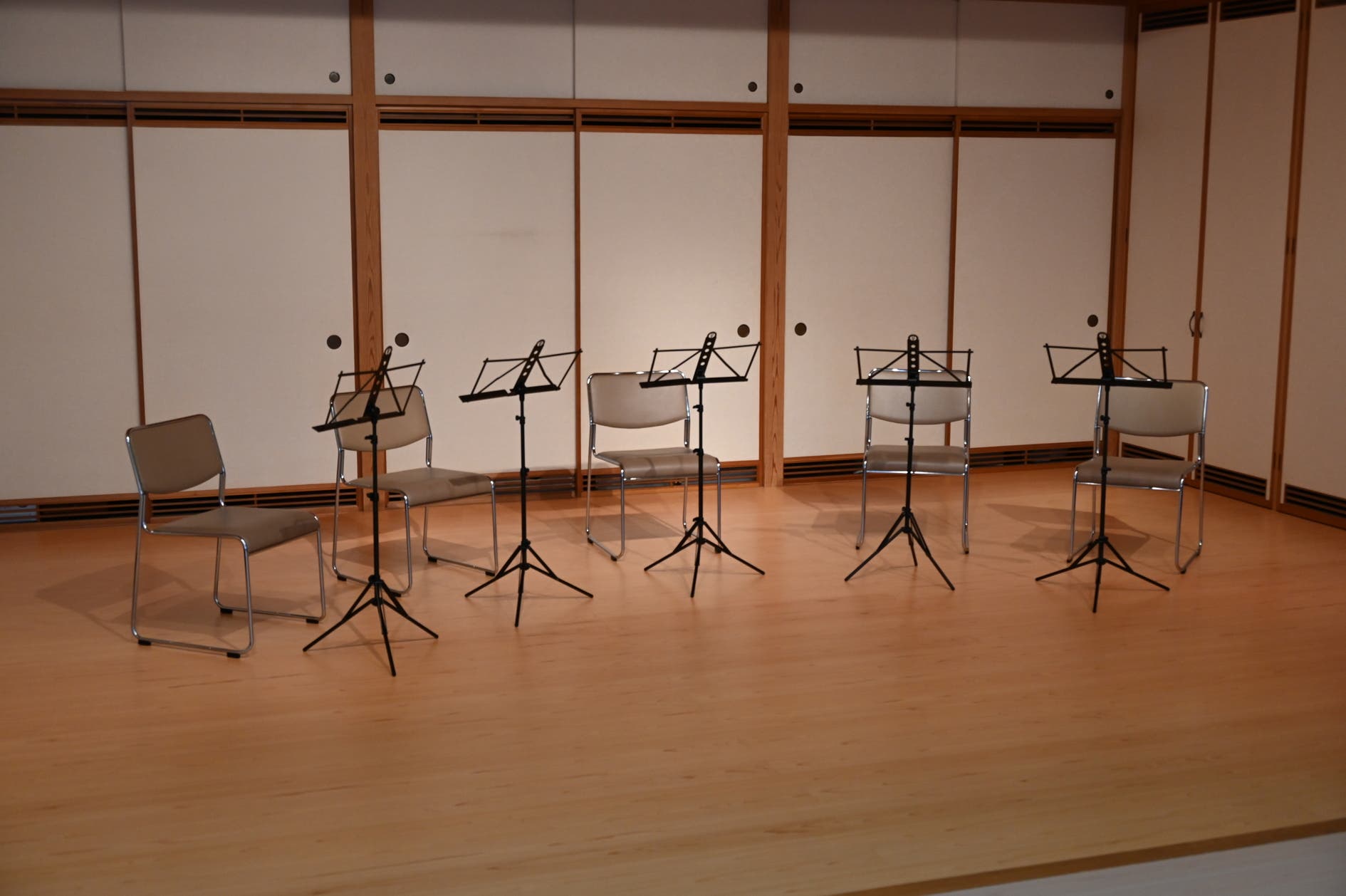 【杵家彌七 長唄・三味線教室】　代官山駅徒歩４分・恵比寿駅徒歩８分の大広間の写真6